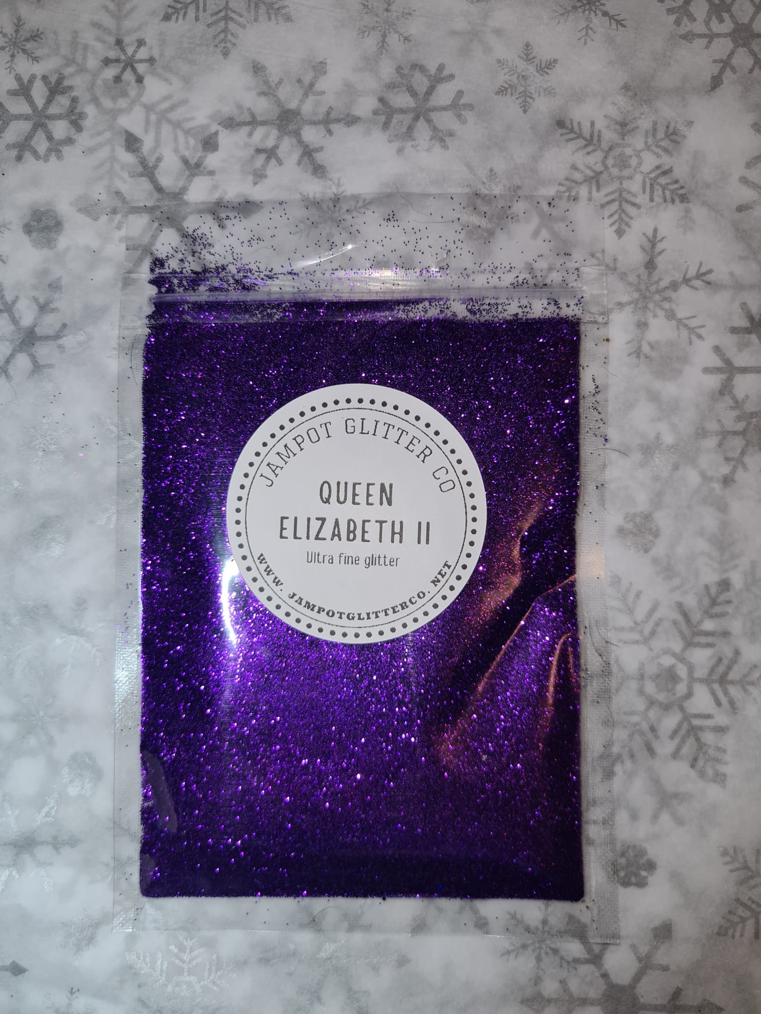 Queen Elizabeth 2 Ultra Fine Glitter – Jam Pot Glitter Co
